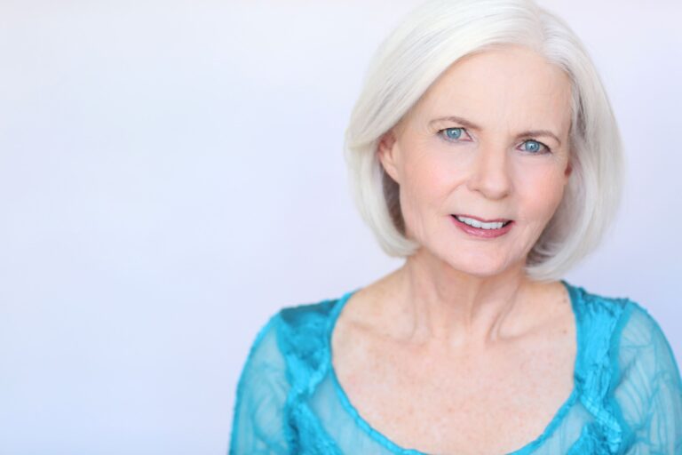 EXCLUSIVE: GET TO KNOW AMERICAN ACTRESS SARAH CARSON! | Celebz Treasure